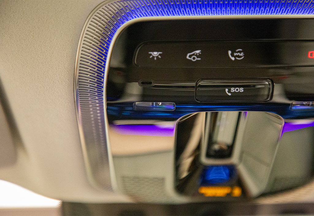 How to Turn the Mercedes-EQ Reading Light On & Off